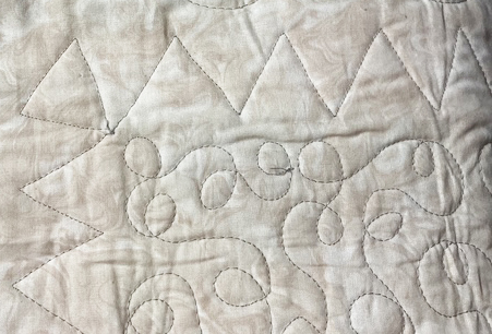 Beginner Free Motion Quilting (FMQ) Lesson 7 – Quilting Borders with 3 Simple Designs – Villa ...